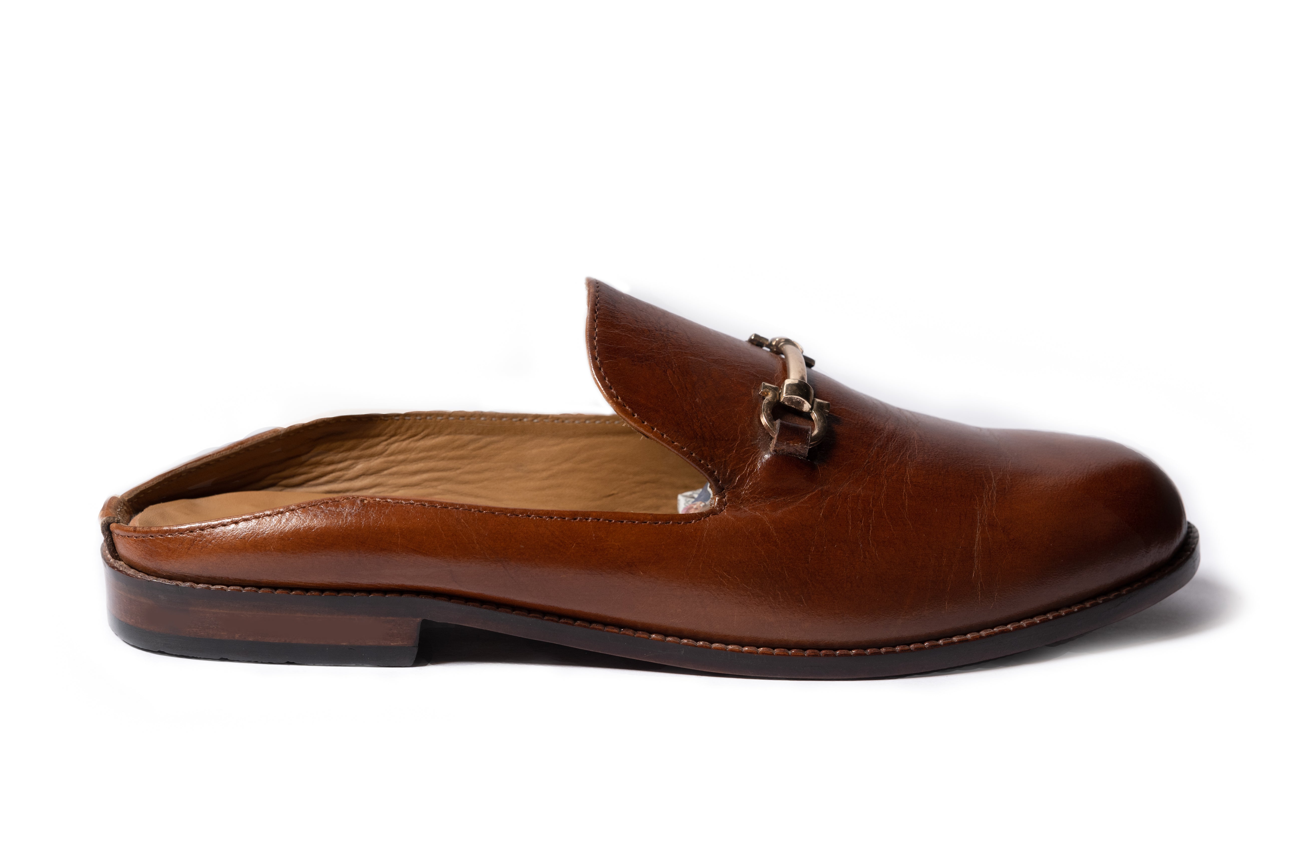 Buck Mules – Artimen