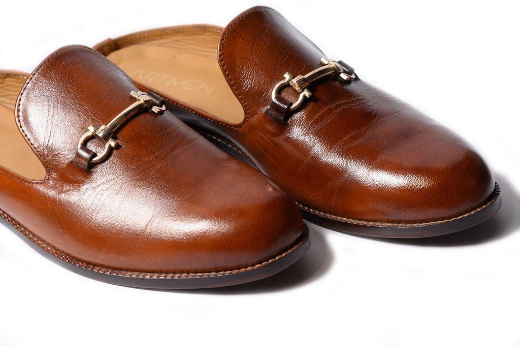 Buck Mules – Artimen